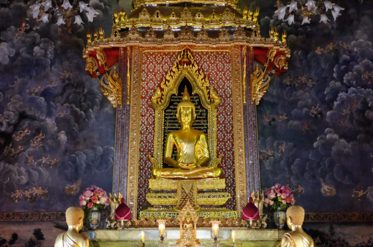 Wat Makut วัดมกุฏ – Temple Thai